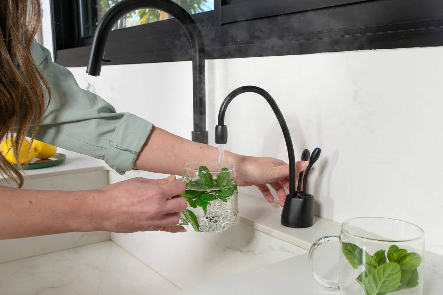 מערכת מים למים חמים וקרים insinkerator - PUREWATERISRAEL